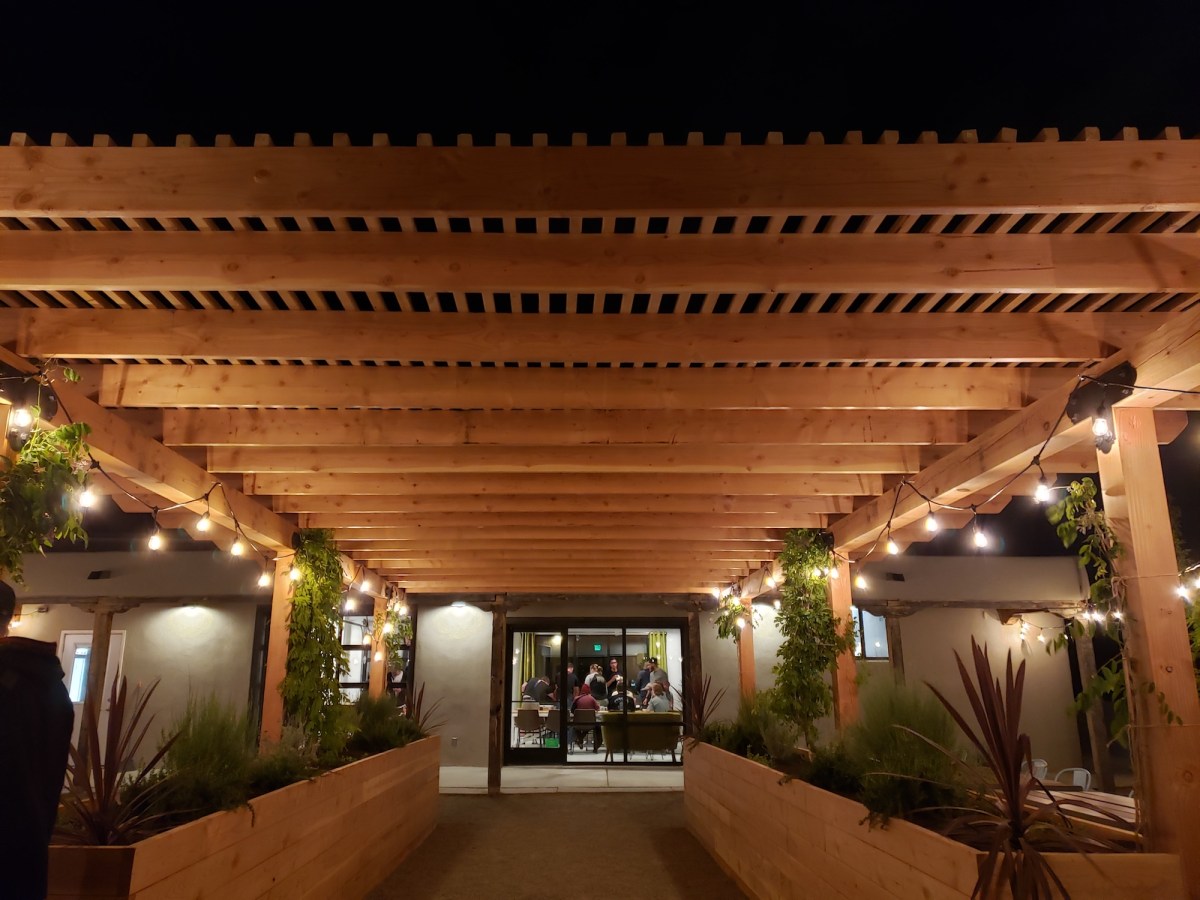 Brewery Patio Bracket Round One: The best of the burbs and the taprooms ...